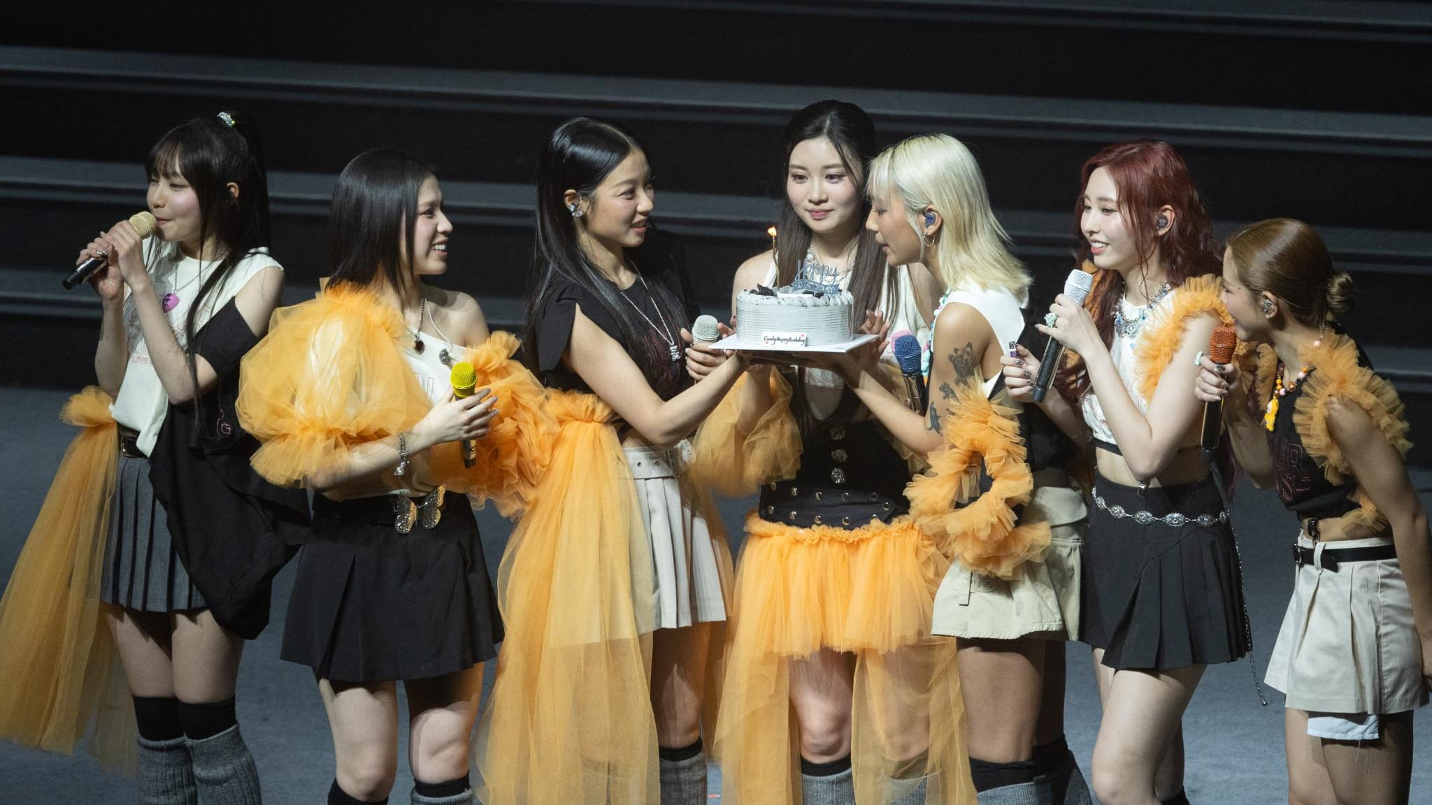 COLLAR澳門演唱會｜Candy獲隊友送蛋糕提早慶祝 Marf任Coldplay暖場嘉賓感夢幻（有片） | am730